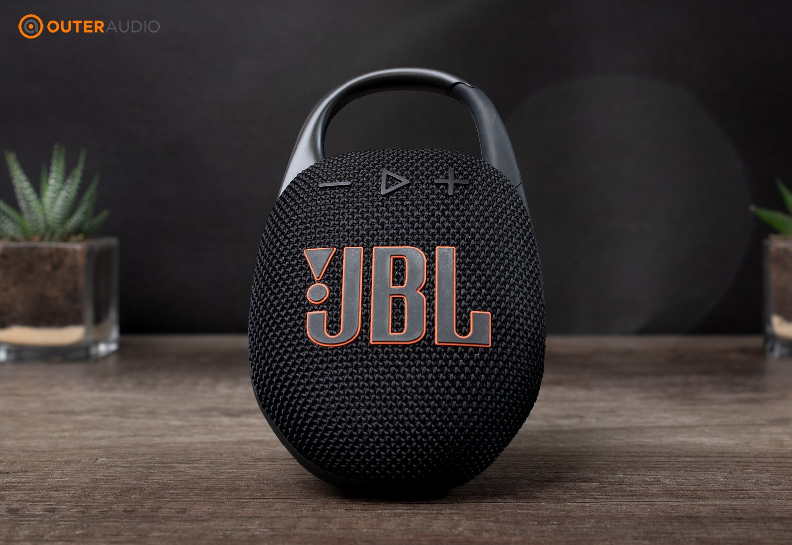 JBL Clip 5 Review: Big Upgrades To A Small Speaker