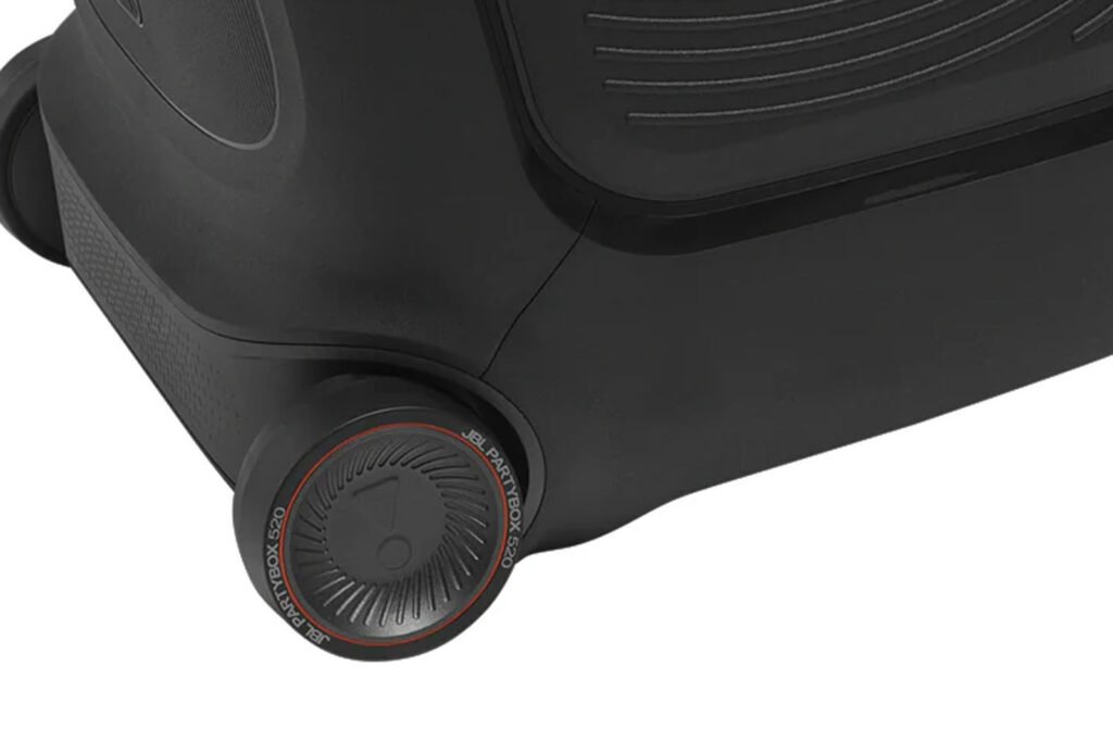 JBL PartyBox 320 vs JBL PartyBox 520: Specs Compared